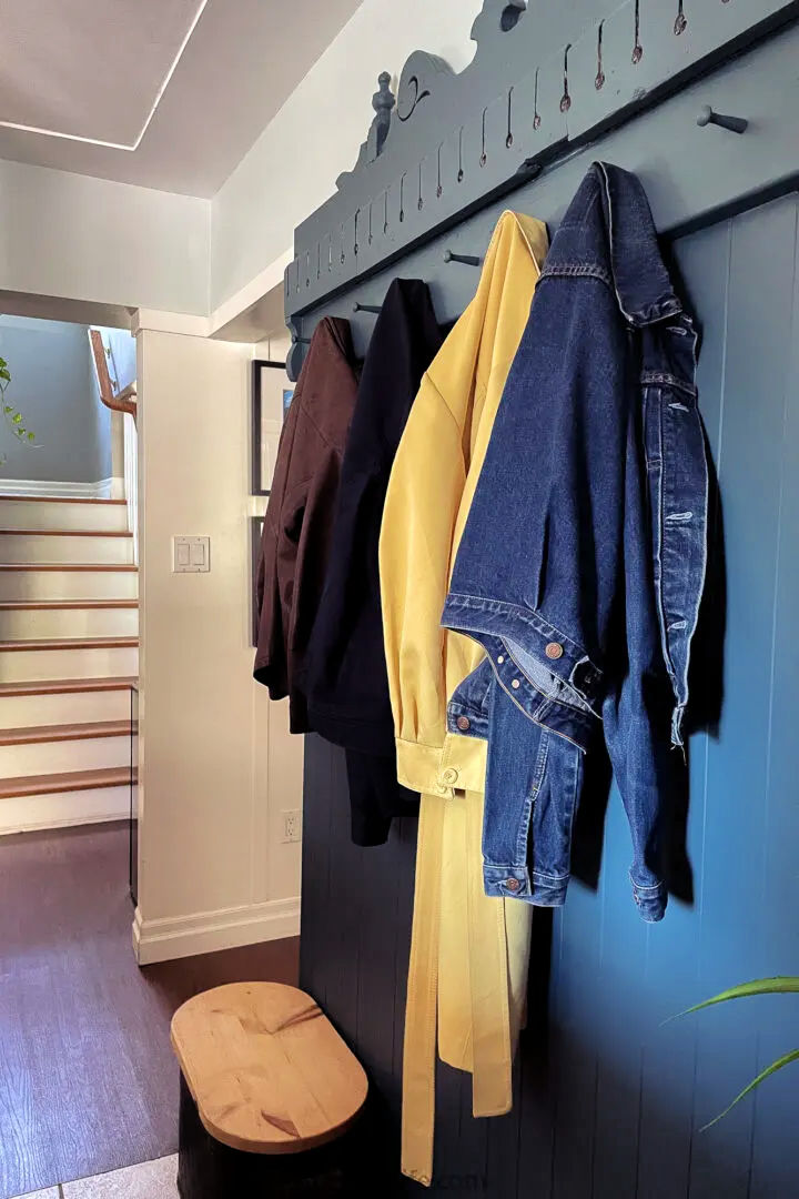 25 Free DIY Coat Rack Plans (How to Make a Coat Rack) - DIY Cozy Home